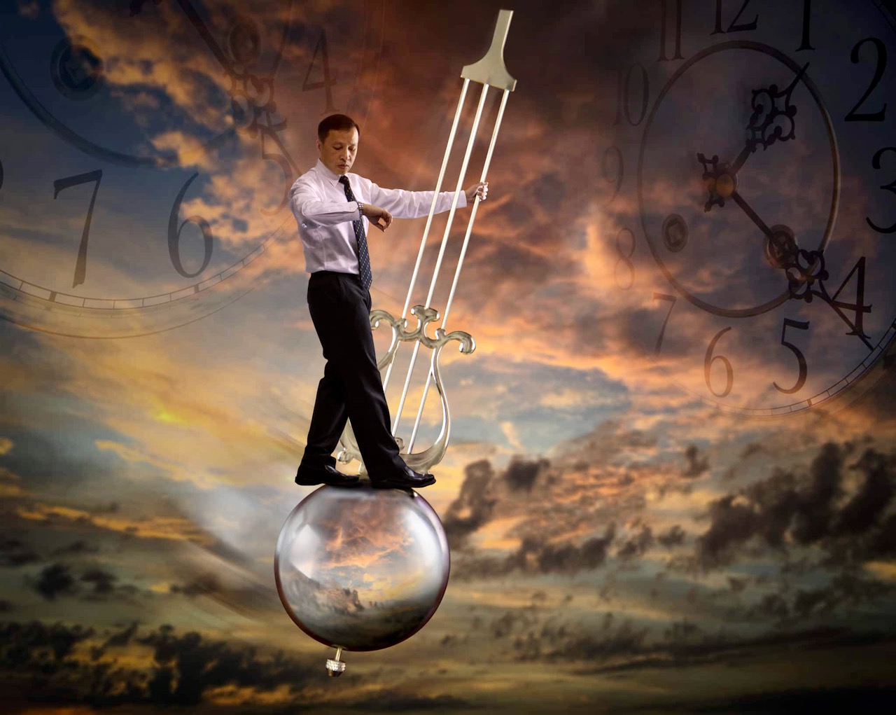 Silver Pendulum – Crotchety Man